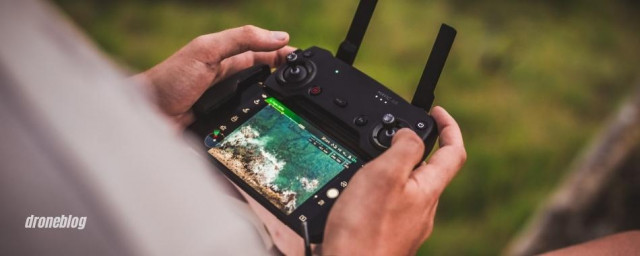 How Drone Controllers Work (Explained for Beginners) – Droneblog