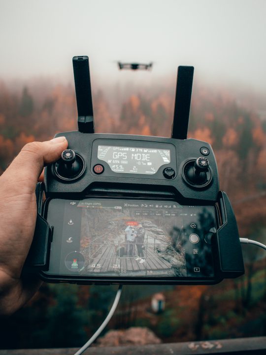 How to Hand Launch / Land a DJI Drone (Step-by-Step Guide) - Droneblog