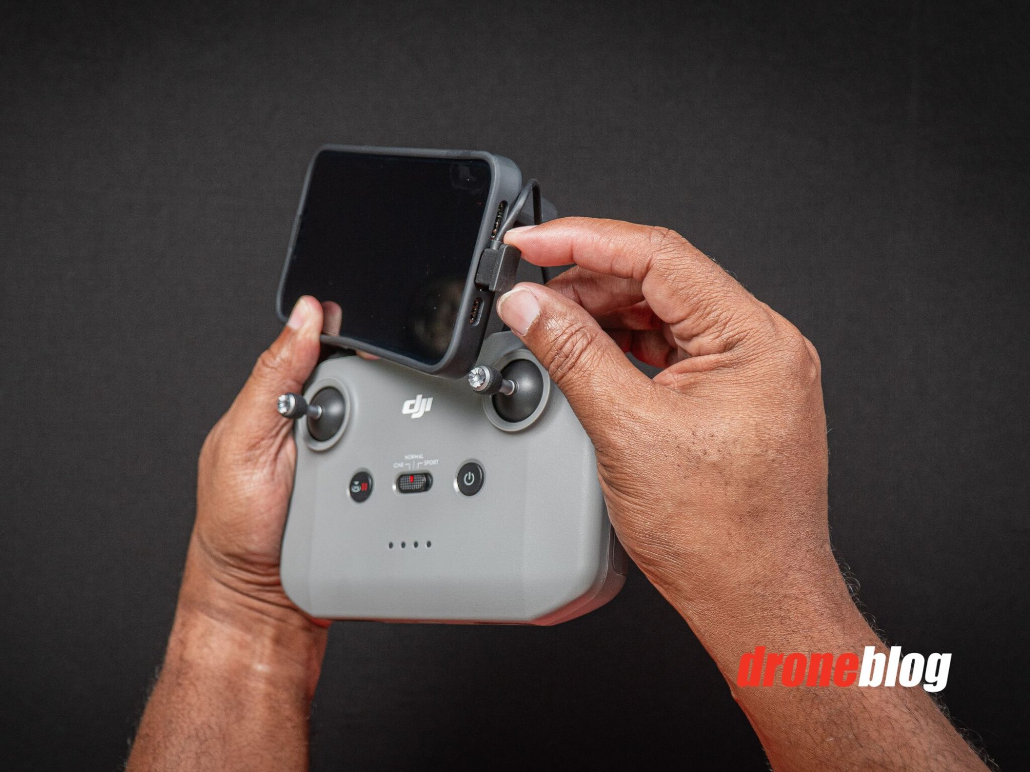 DJI Mavic 3 Pro - How to Turn ON/OFF (Step-by-Step Guide & Video ...